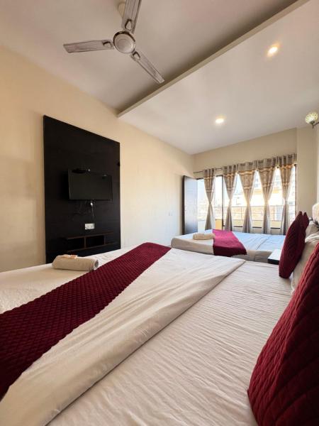 Hotel Jb & Woodlark Zirakpur By Sidham Group Of Hotels - Panchkula