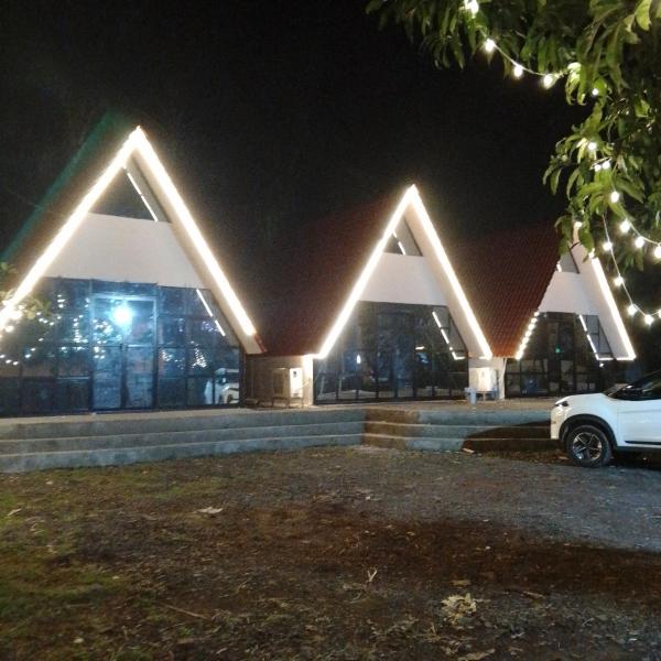 Rustic Palms - Alibag