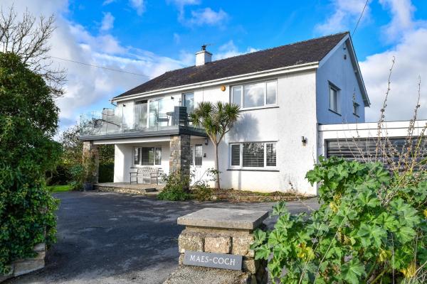 Maes Coch - Abersoch