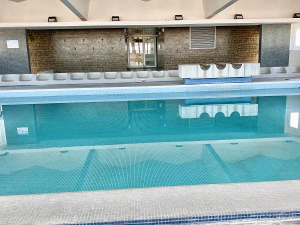 Eiffel Tower View & Pool - Gentilly
