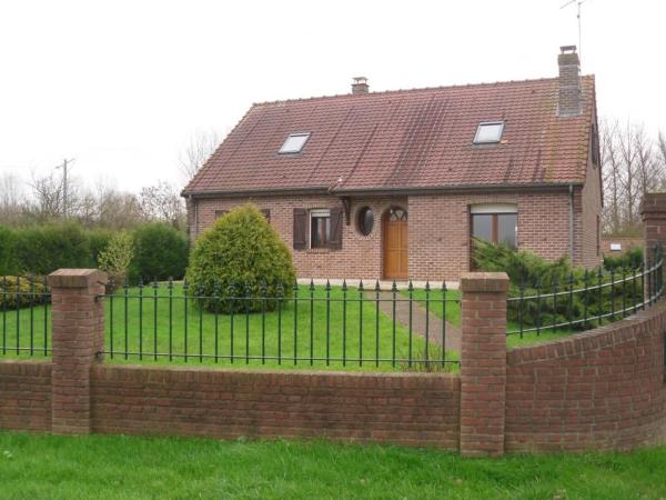 Gîte Indépendant Avec Jardin Clos, Terrasse Et Wifi, Au Centre De Senlis, Animaux Acceptés - Fr-1-376-52 - Pas-de-Calais