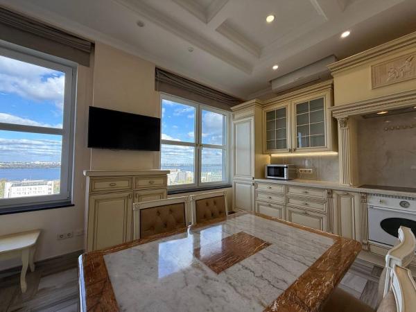 Дельмар Люкс - Dnipro