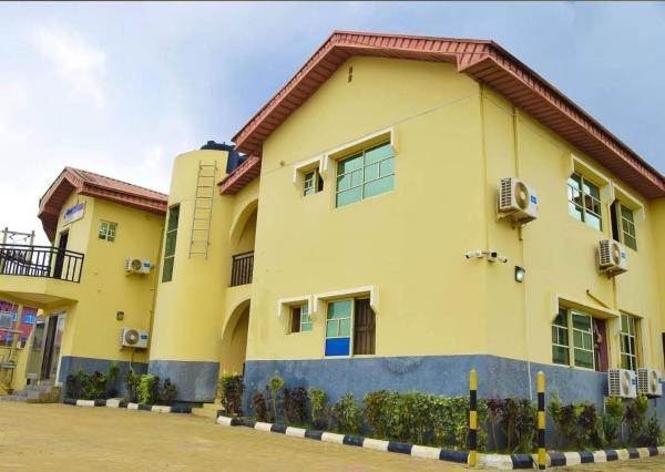 Gracefield Hotel & Suites - Lagos