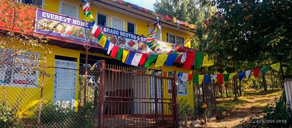 Everest Home Stay Lasso Restro And Bar Temal Kalimati Tower - Tibet