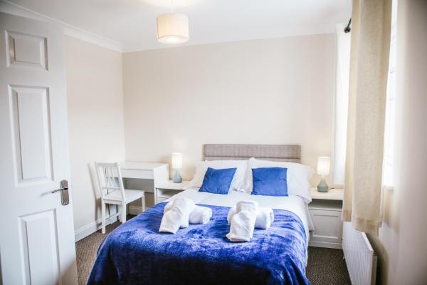 3-bed House With 2 Free Parking Spaces Near City Centre & Waterfront - Plymouth