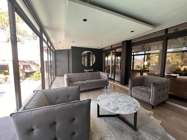 2 On Aurora Island - Western Cape