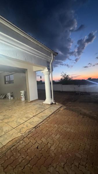 Makhuvha Tshilivho Luxury House - Thohoyandou