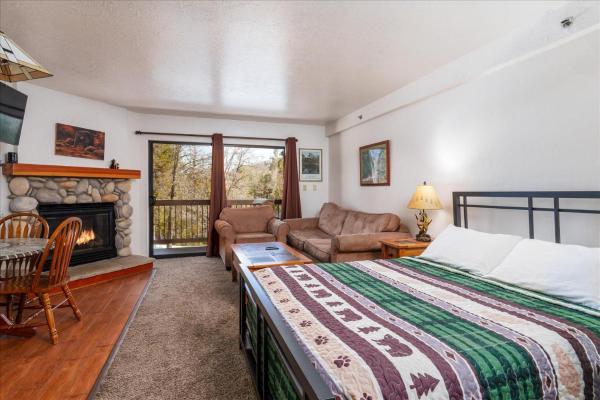 (A109) Studio Condominiums - Yosemite Valley, CA