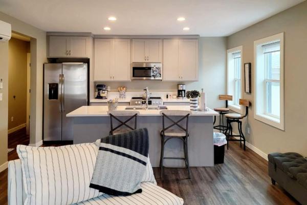 Front Street Suite - Poulsbo, WA