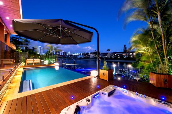 Zen At Broadbeach Waters Stay 5 Pay 4 - Broadbeach