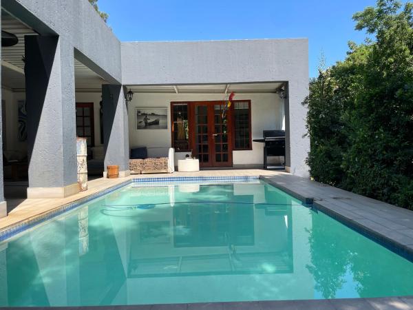 The Little Mongrel Deluxe Space Bryanston - Sandton