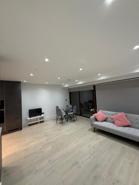 Boleyn Apartment In London - Central London