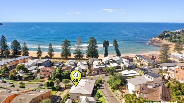 Sand N Sun - Opposite The Beach - Avoca Beach