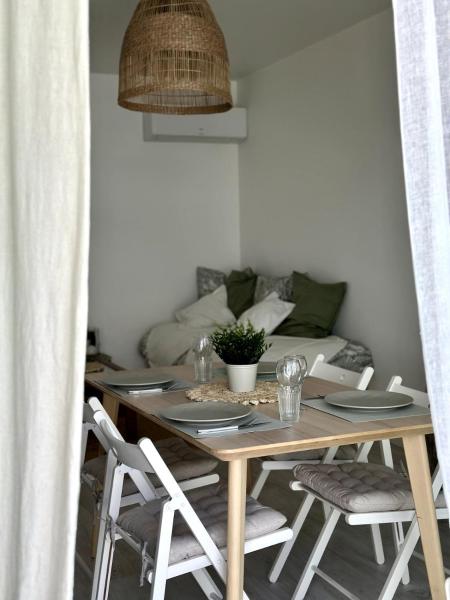 Clim Parking F2 4 Pers 50 M De La Plage - Montpellier