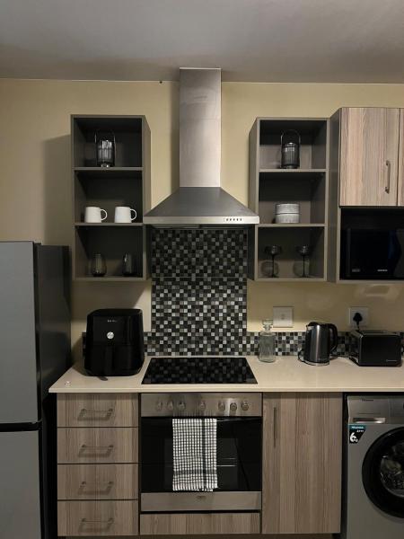 Stylish Rivonia Retreat-peaceful 2-bedroom - Midrand