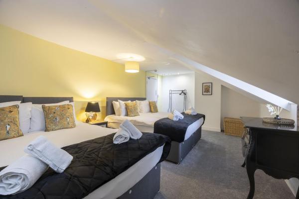 Central 5 Bedroom Home Close To Gloucester City - Painswick