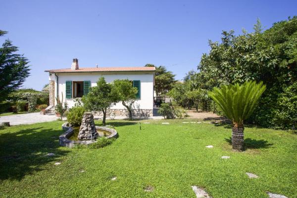 Villa Leo In Zona Residenziale Vicino A Portoferraio - Portoferraio
