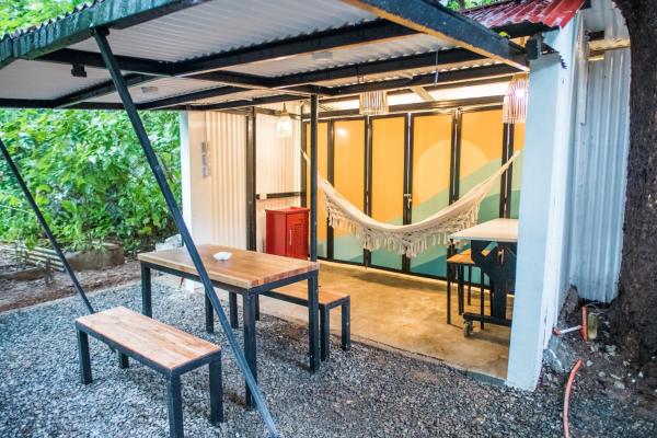 Kelana Nest Camper And Shed - Monkeys, Bats, Ac, Petfriendly, Bbq - Subic Bay Freeport Zone
