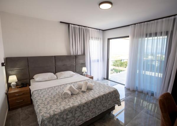 Suya Studios Near Merit Casinos By Holidaykeys - Cyprus