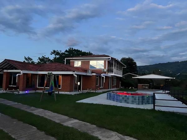 Colombia Escape - Cafe Acapulco Extasis - La Virginia