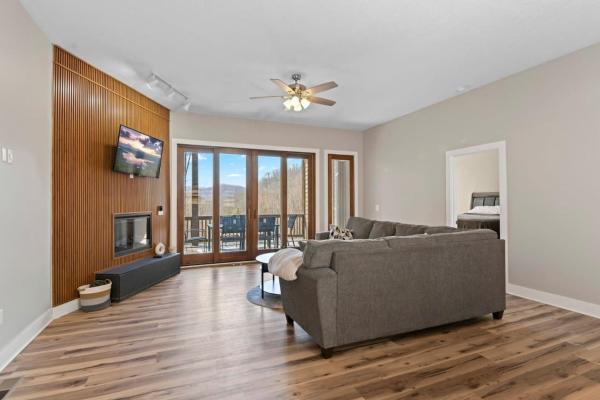 Valley View 4 Units - Peaceful Mountain Escape, Decks, Views, And Privacy - Sylva, NC