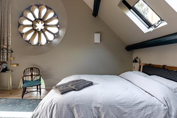 Loft Apartment In Converted Cotswold Church - Chipping Norton
