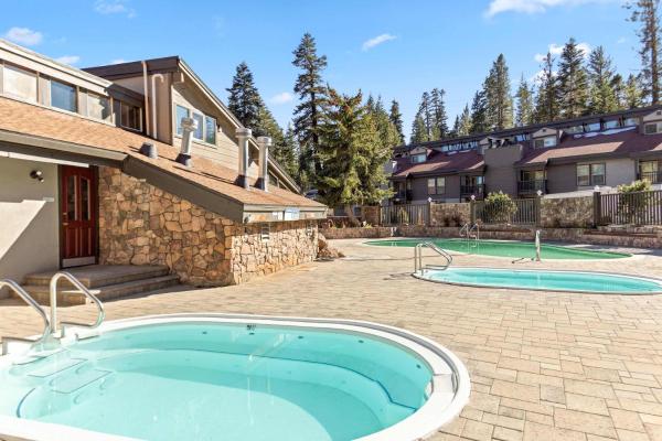 Chamonix #15 - Cozy Mtn Retreat With Fireplace - Mammoth Lakes, CA
