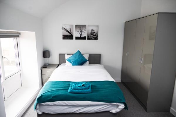 Luton Grove - Wirral