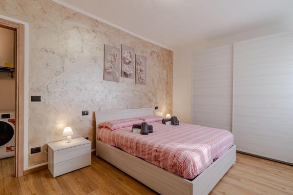 Nel Cuore Della Reggia X4 E Parking - Stresa, Italy