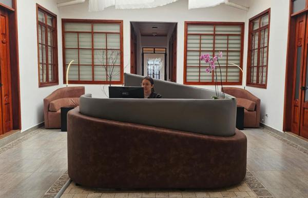 Hotel Plaza San Sebastian - Cuenca