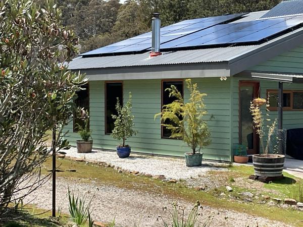 Forest Walks Studio - Deloraine