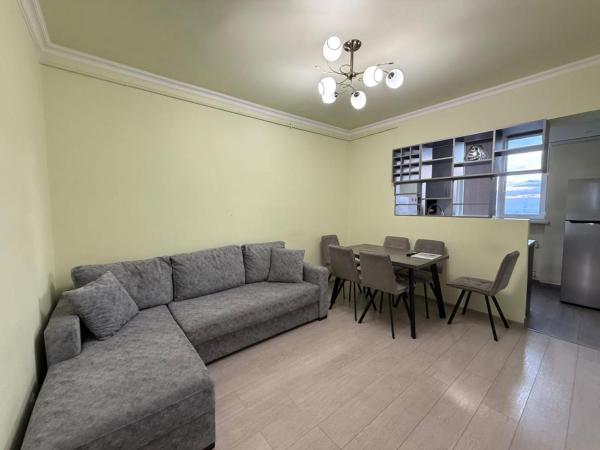 Modern Stylish Living, 1-bedroom Nearby City Center - Armenia