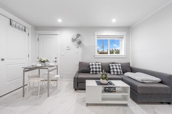 Cozy And Modern 2br Guesthouse - Vancouver