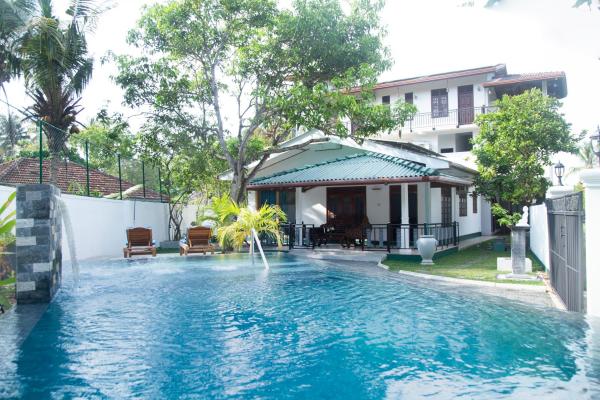 Sea Bloom Villa - Mirissa