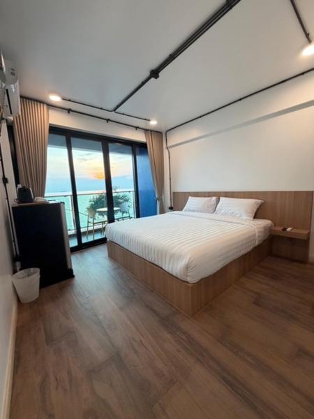 โรงแรม เซิร์ฟบีช Surf Beach Hotel - Pattaya City