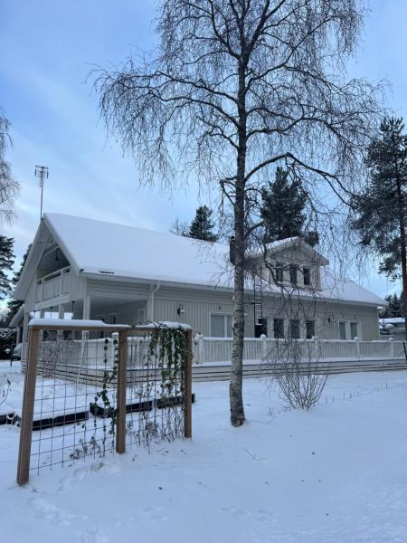 Villa Samperi - Atmospheric And Spacious House - Rovaniemi