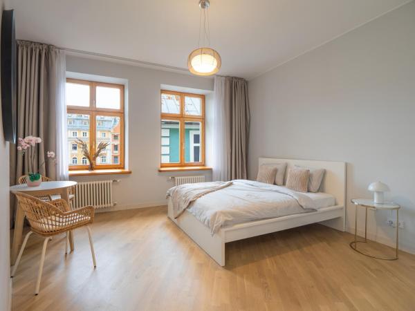 Tirgoņu Square Studio - Riga
