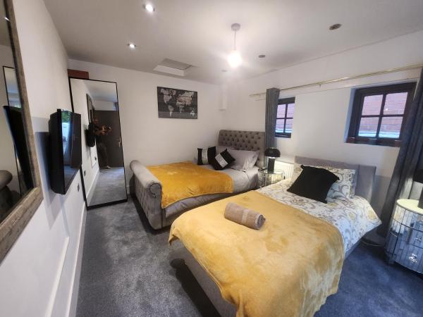 Ground Floor Apartment - Stockport