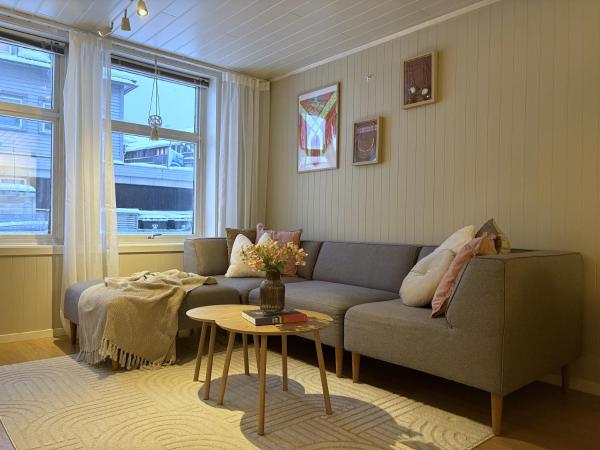 Modern 2 Bedroom Apartment In The Heart Of Tromsø - Tromsø