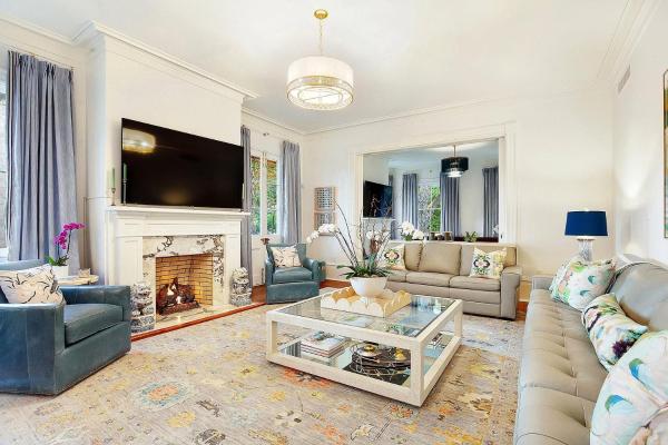 3 W Perry St - Savannah, GA