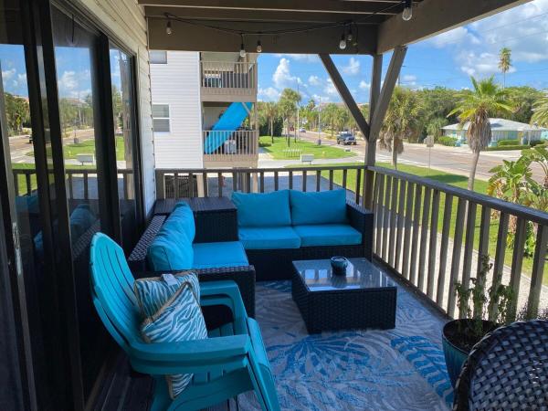 Beach Villa 2 Bedroom - Dunedin, FL