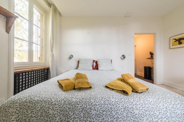 Villa Chadourne - Chambre Lilith - ibis budget Brive La Gaillarde