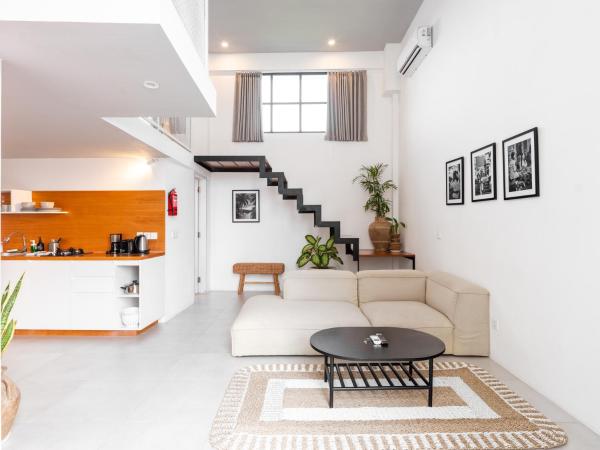 Modern Loft Apartment In Heart Of Canggu Berawa - Canggu