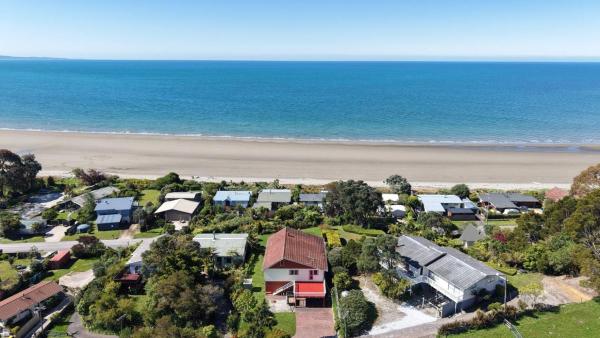 Seaview Escape In Patons Rock - Tākaka
