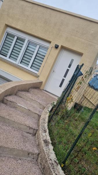 Maisonnette Avec Jardin Reims Centre - Reims