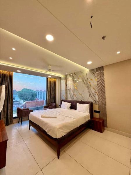 Hotel Amora Royale - Maharashtra