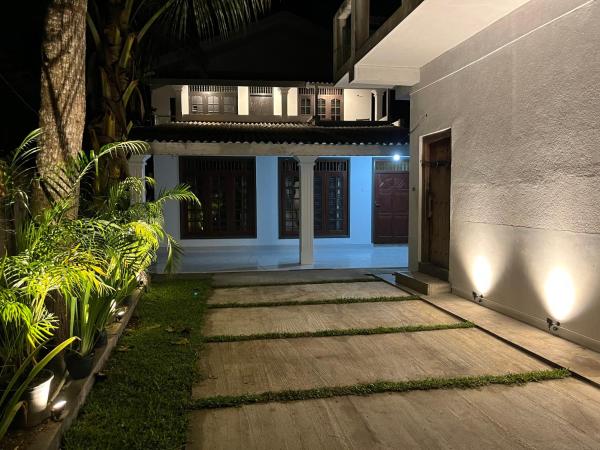 Iyra Homes - Hikkaduwa - Hikkaduwa