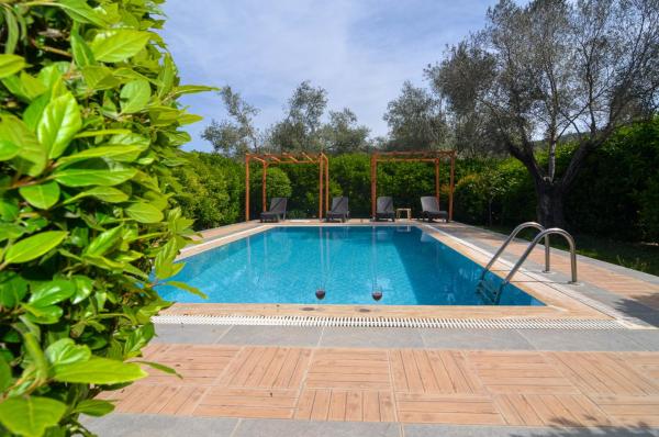 Private Villa With Pool, Breakfast & Dinner Included - Çalış Beach