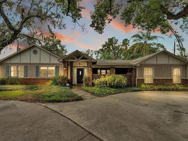 The Hide Away House - Lakeland, FL