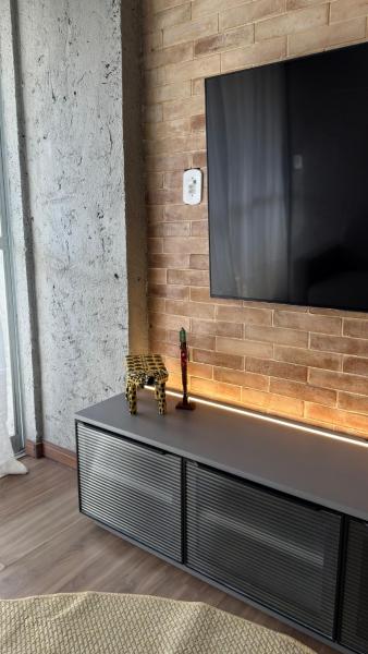 3 Quartos E 2 Suites, Alto Padrao, Na Ponta Verde, 270m Da Praia - Maceió